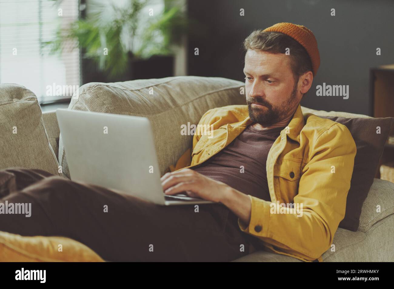 World weary hi-res stock photography and images - Alamy