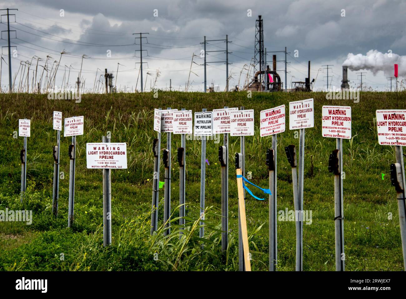 Petroleum pipeline warning signs Stock Photo - Alamy
