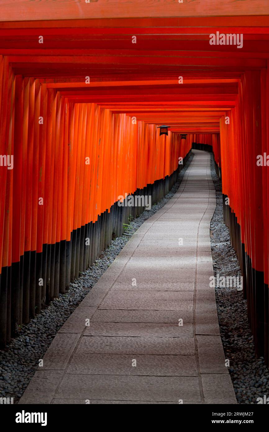 Fushimi Inari-taisha Shrine - Senbon-torii Stock Photo - Alamy