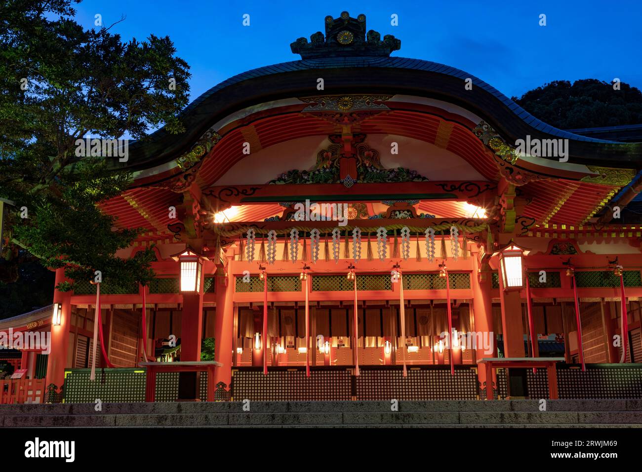 Fushimi Inari-taisha Main Shrine Stock Photo - Alamy