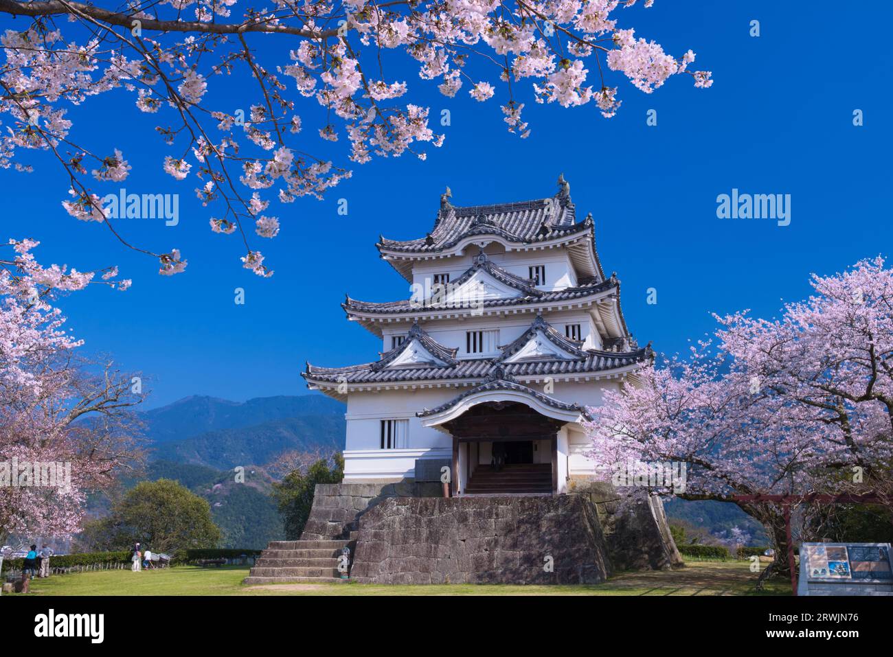 Uwajima castle hi-res stock photography and images - Alamy
