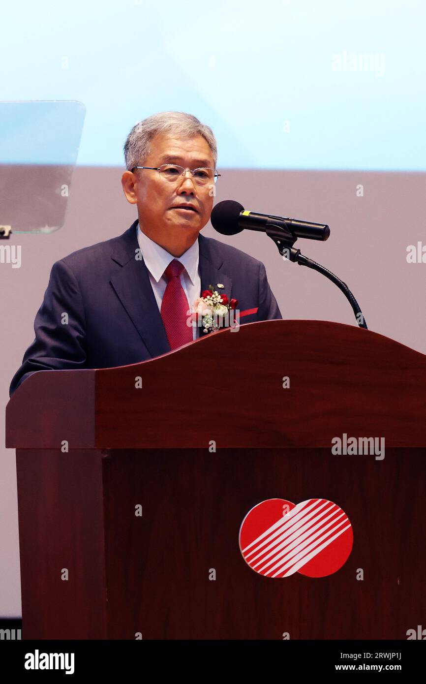 20th Sep, 2023. KEPCO's new chief inaugurated Kim Dong-cheol, new CEO ...