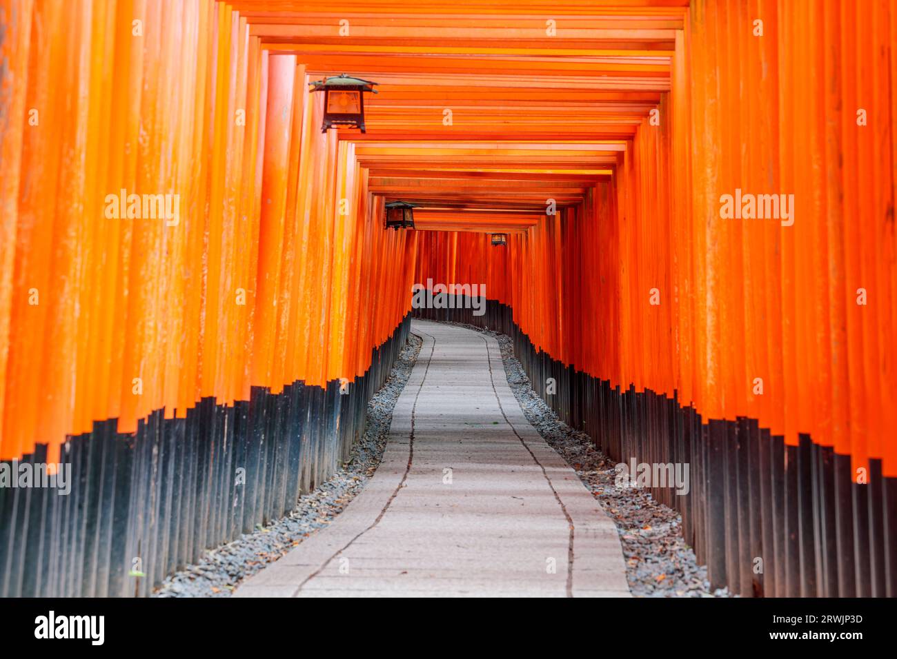 Fushimi Inari-taisha Shrine - Senbon-torii Stock Photo - Alamy