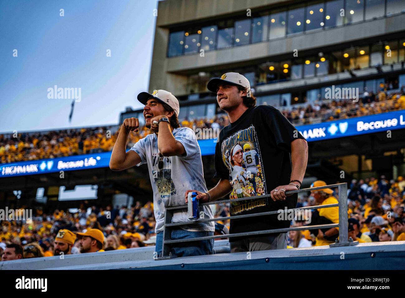 Wvu football stadium hi-res stock photography and images - Alamy