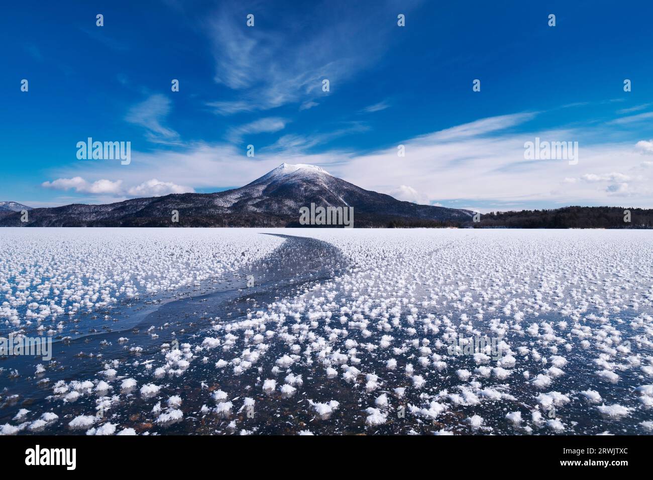 Frostflowers in Lake Akan and Mount Oakan Stock Photo - Alamy