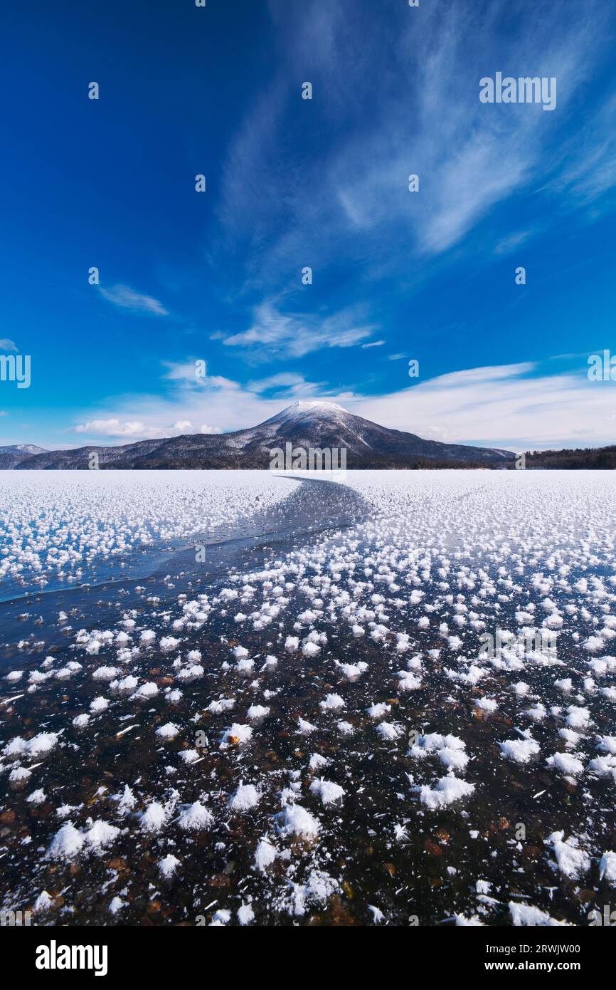 Frostflowers in Lake Akan and Mount Oakan Stock Photo - Alamy