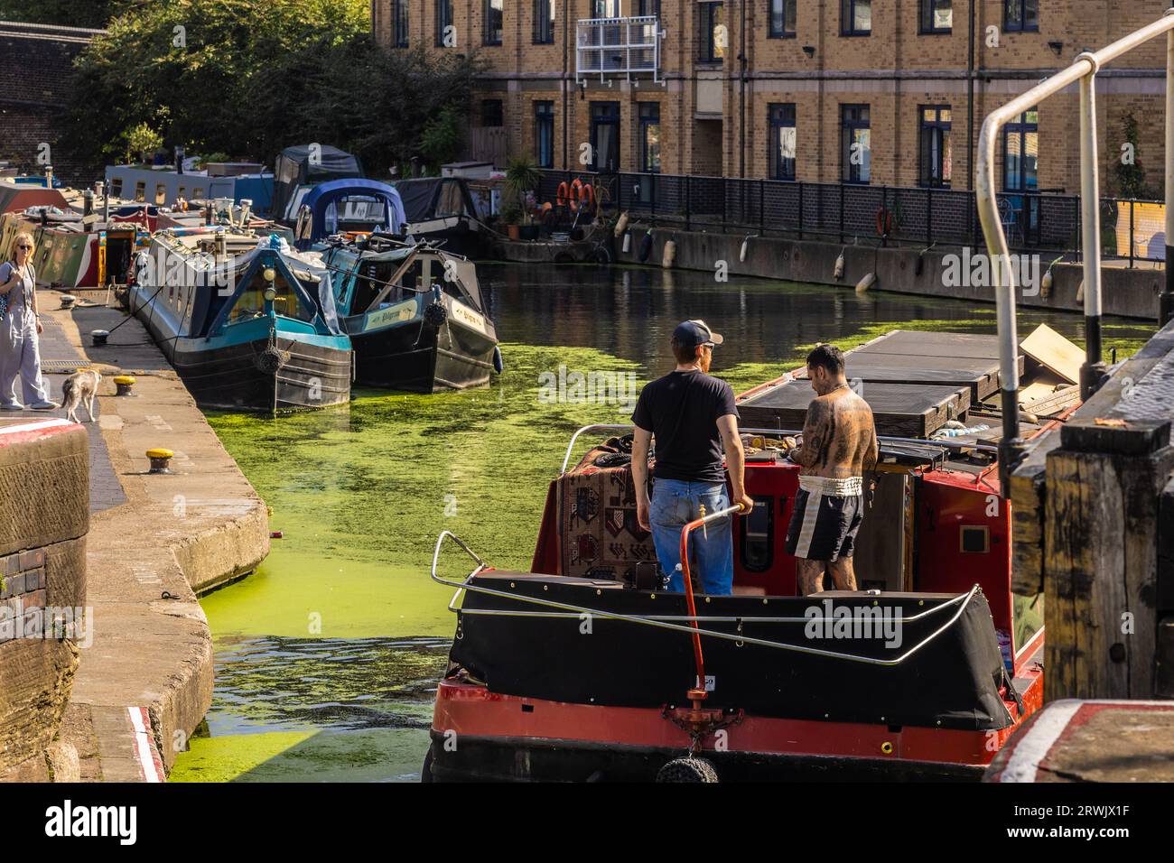 London City Road Lock Regent's Canal City of London Stock Photo - Alamy