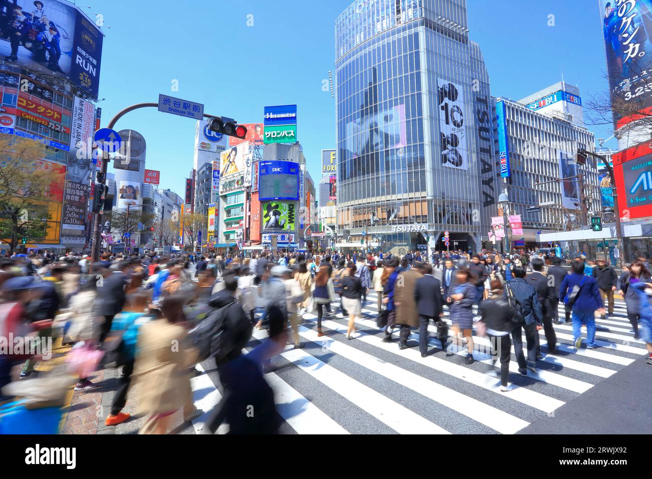 Shibuya scramble crossing Stock Photo - Alamy