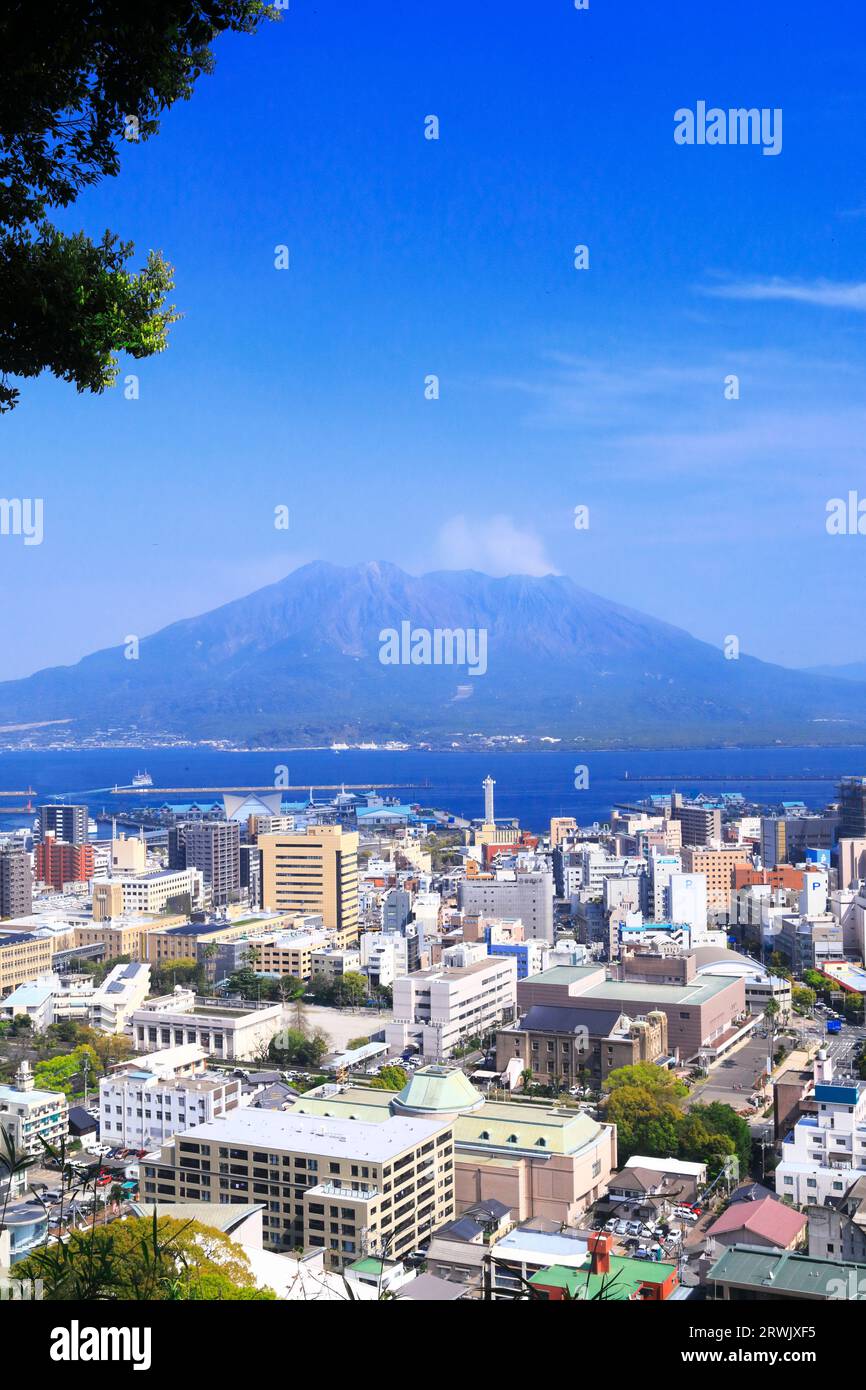 Volcano smoke houses hi-res stock photography and images - Alamy