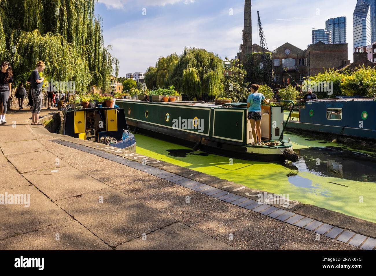 London City Road Lock Regent's Canal City of London Stock Photo - Alamy