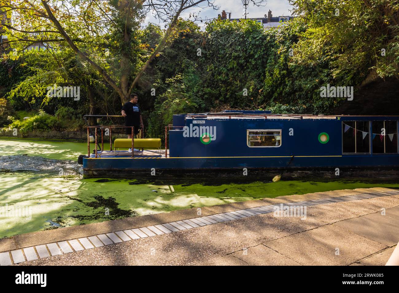 London City Road Lock Regent's Canal City of London Stock Photo - Alamy