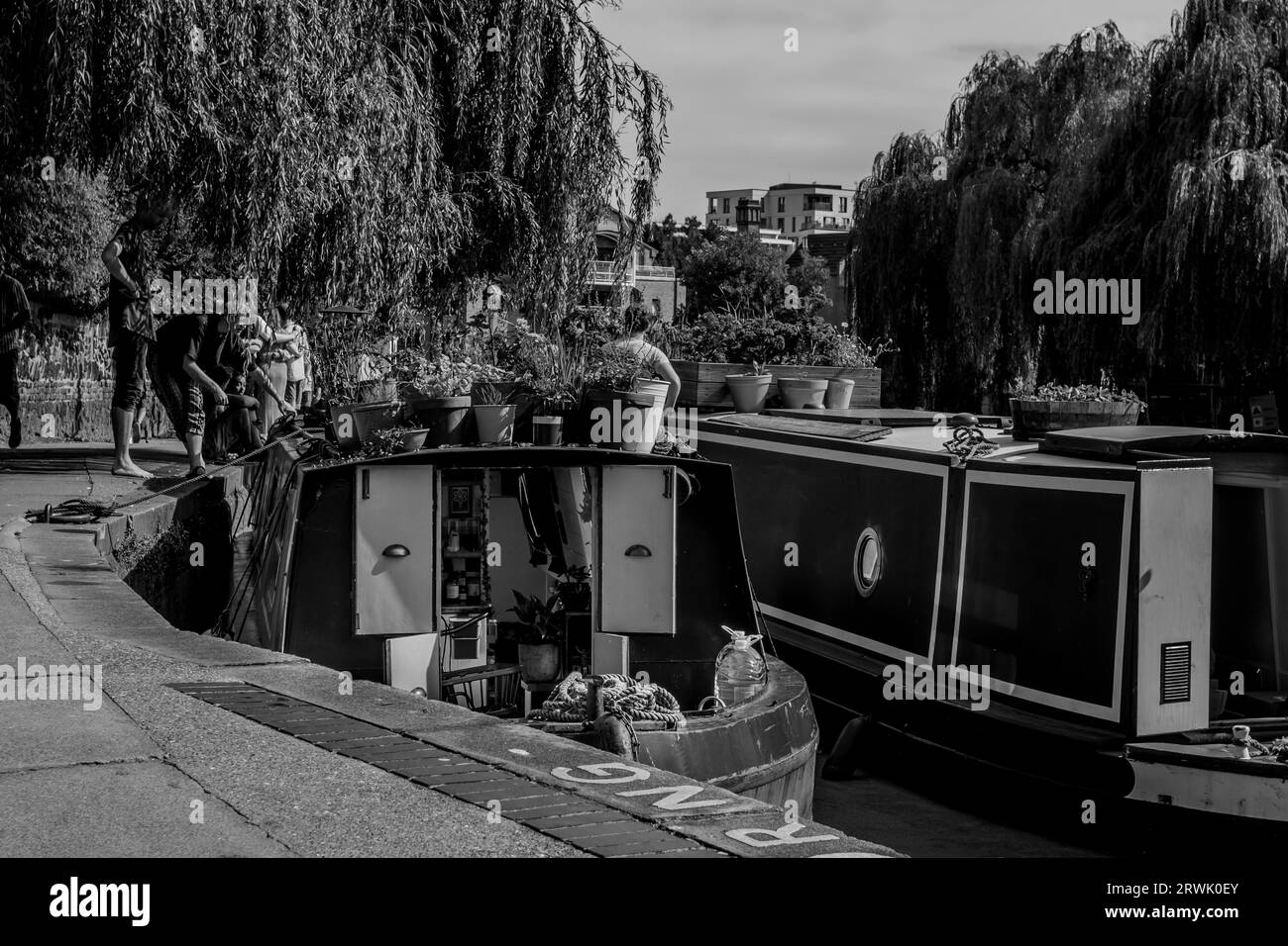 London City Road Lock Regent's Canal City of London Stock Photo - Alamy