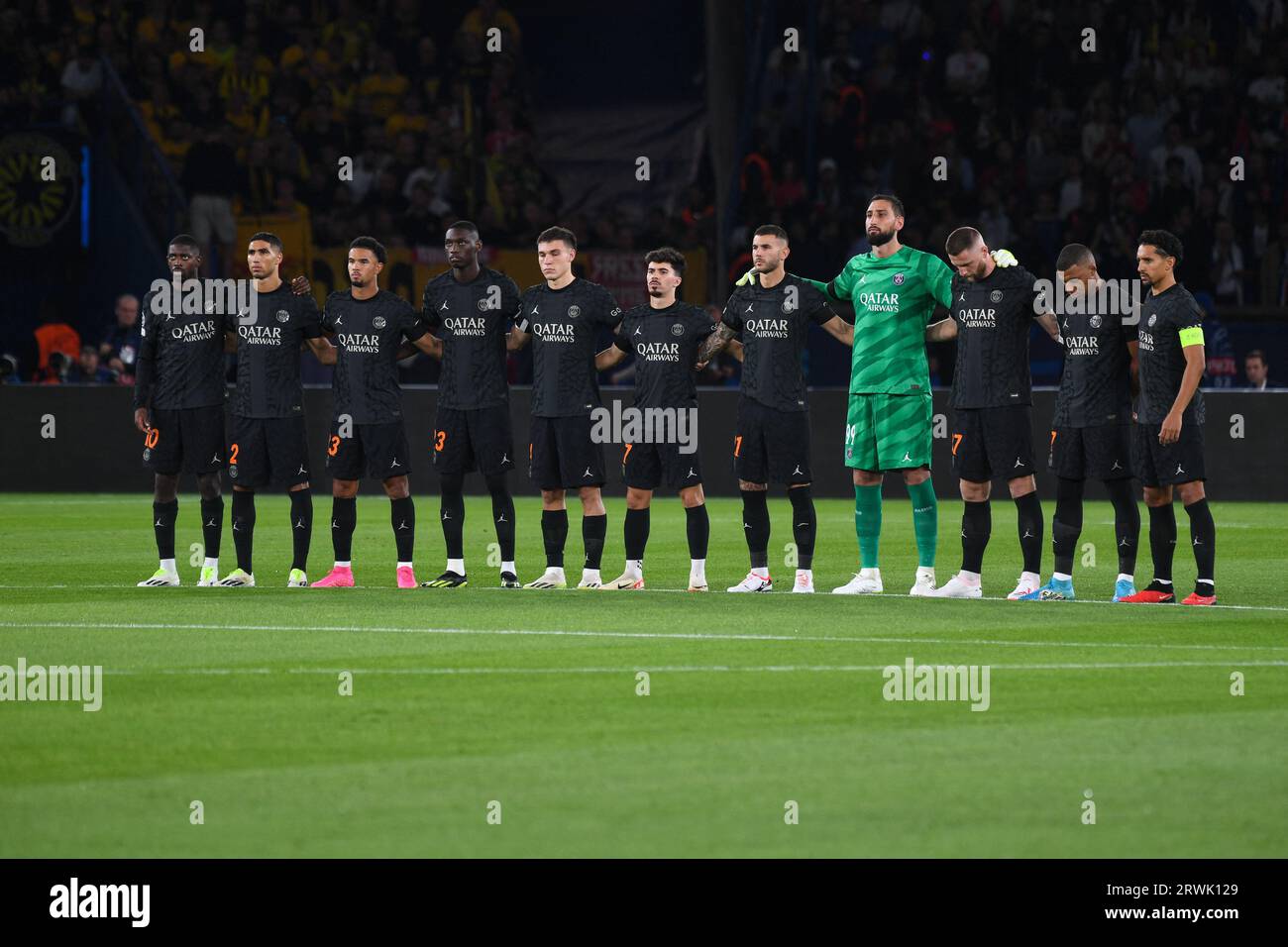 Paris, France. 19th Sep, 2023. PSG players pose prior to the UEFA ...