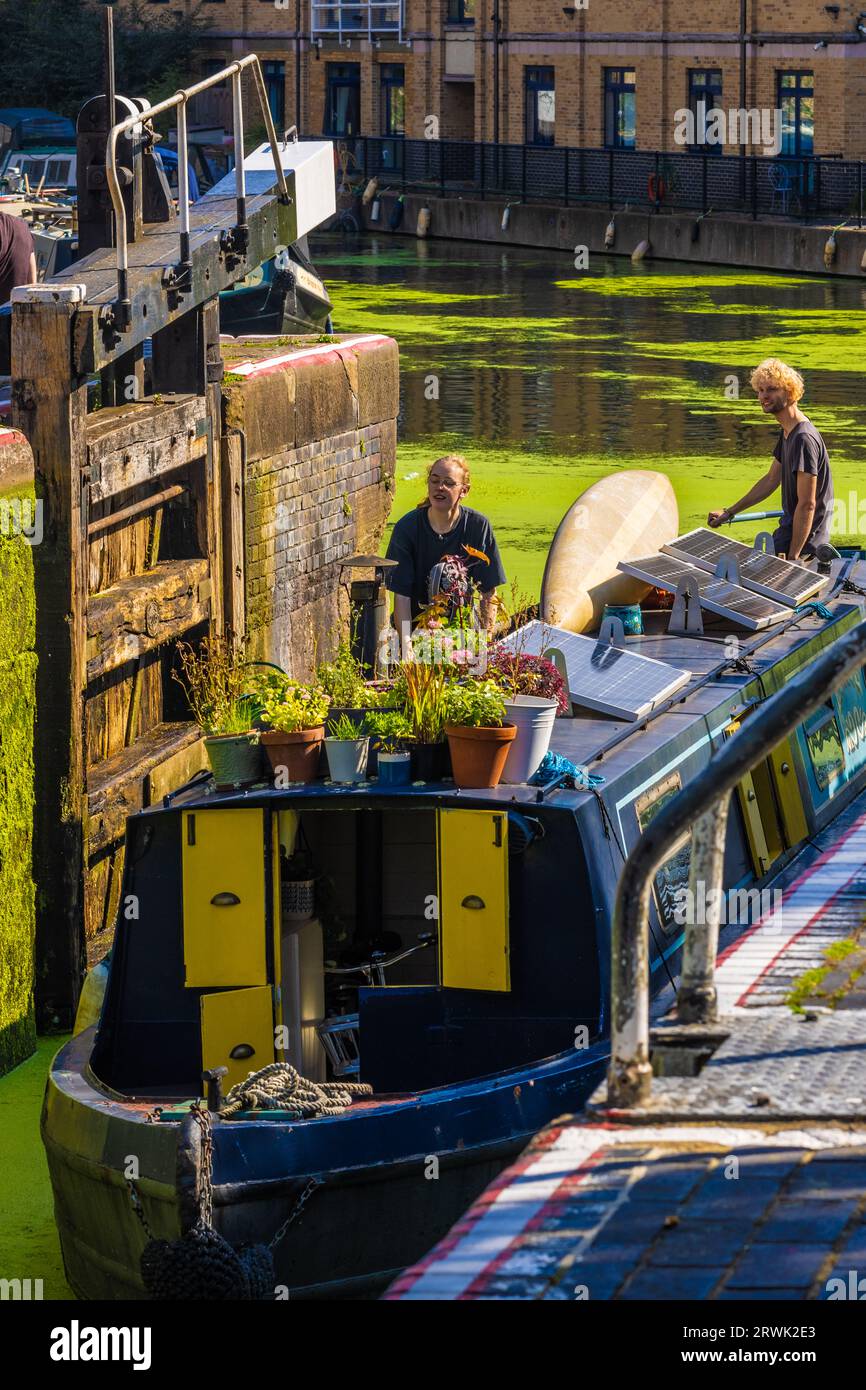 London City Road Lock Regent's Canal City of London Stock Photo - Alamy