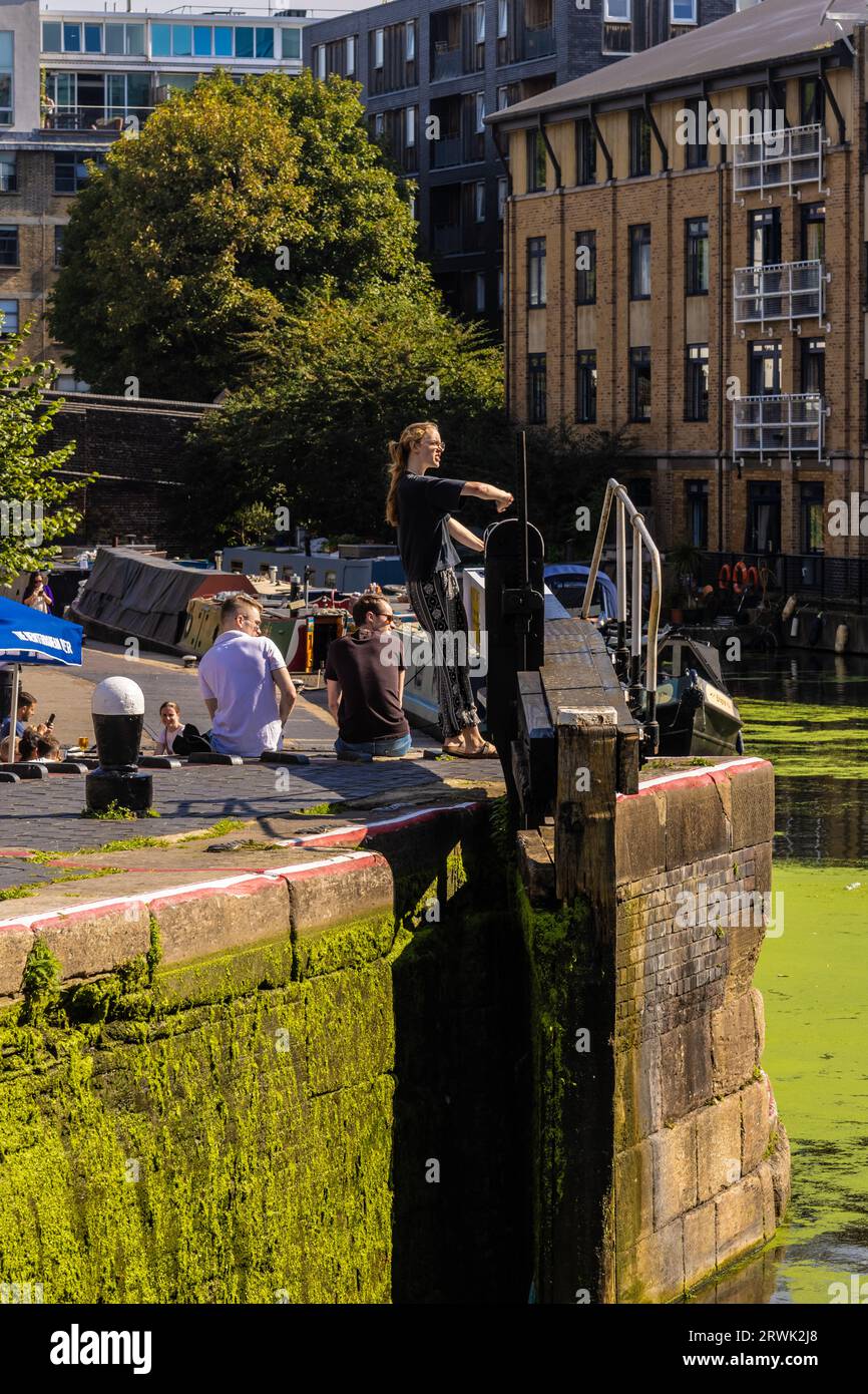 London City Road Lock Regent's Canal City of London Stock Photo - Alamy