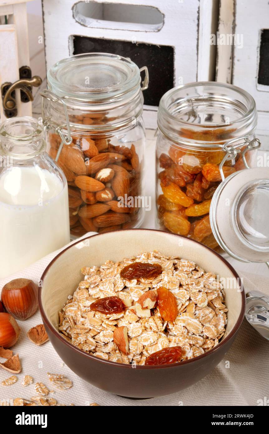 Spelt muesli hi-res stock photography and images - Alamy