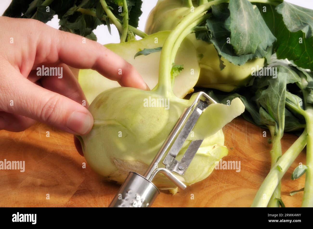 Peel vegetables hi-res stock photography and images - Alamy