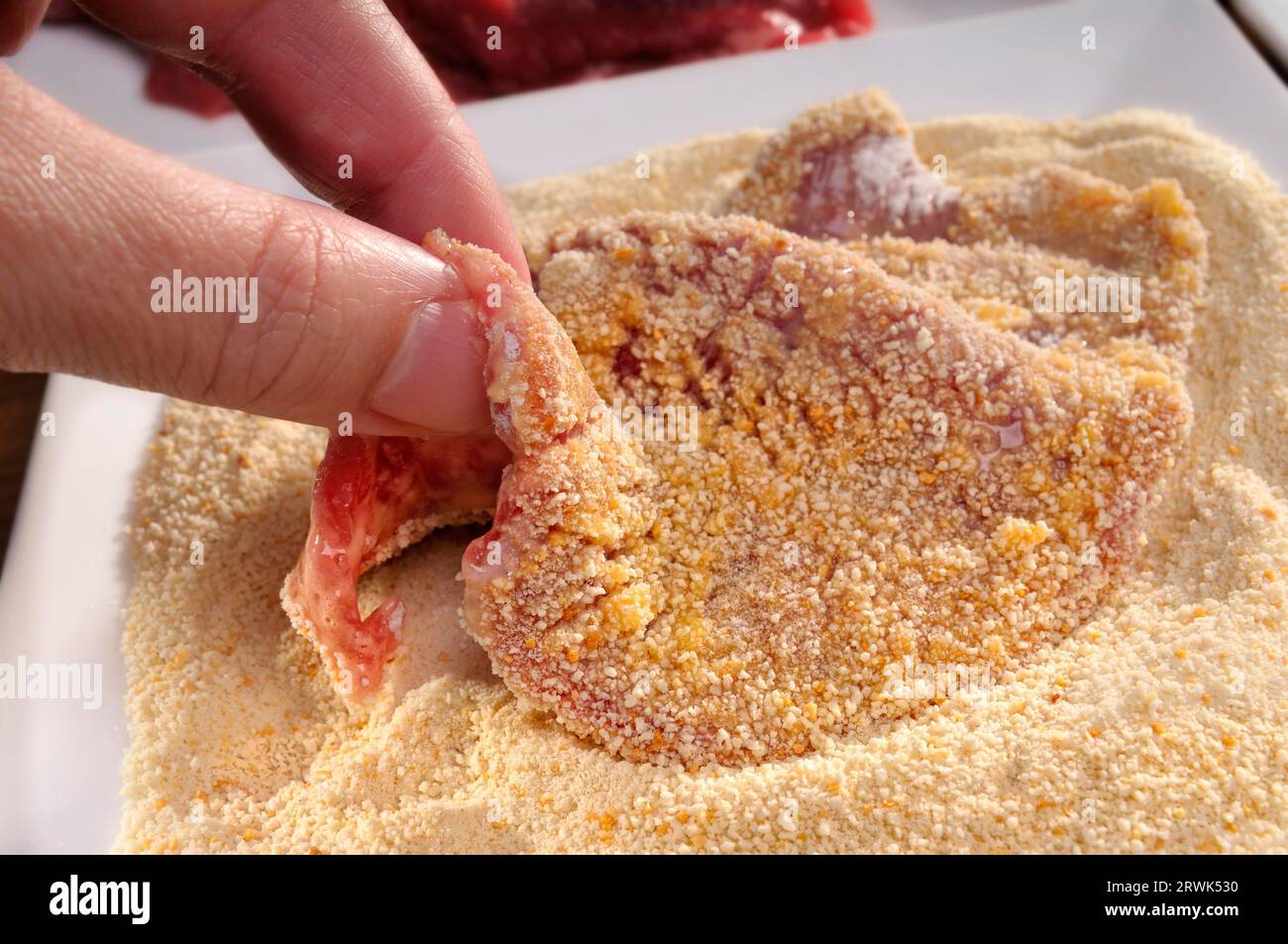 Escalope meat hi-res stock photography and images - Alamy