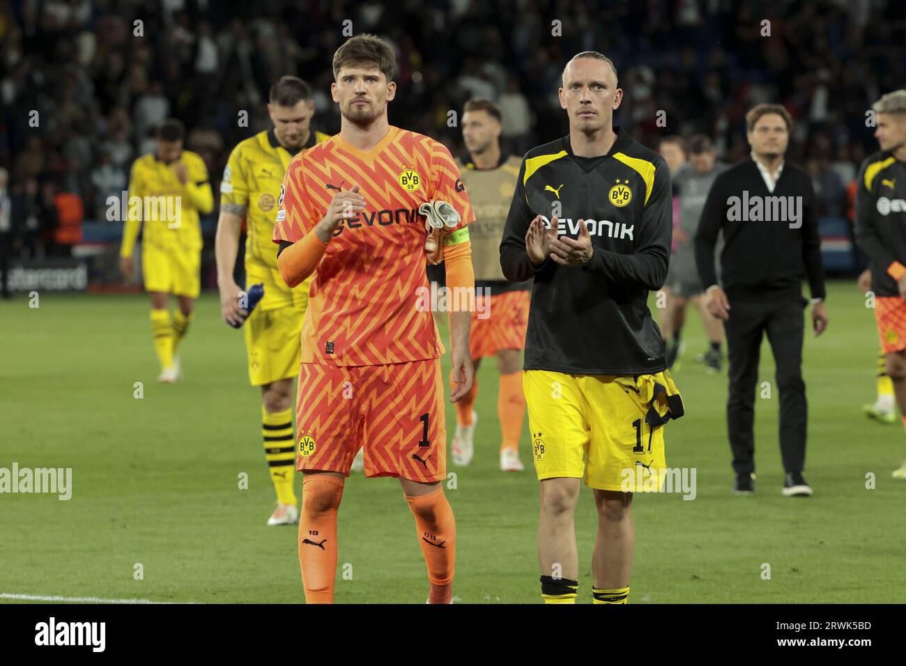 Goalkeeper of Dortmund Gregor Kobel, Marius Wolf of Dortmund salute the ...