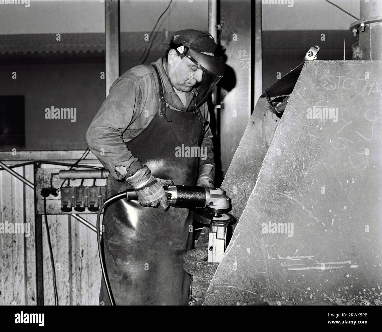 Black factory worker industry hi-res stock photography and images - Alamy
