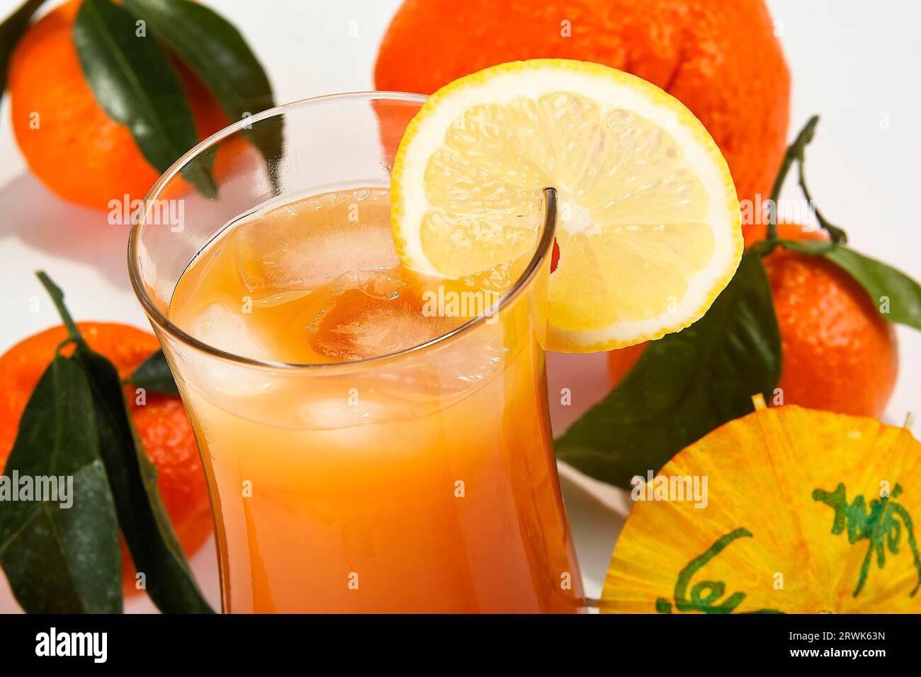 Fresh orange alcoholic drink hi-res stock photography and images - Alamy