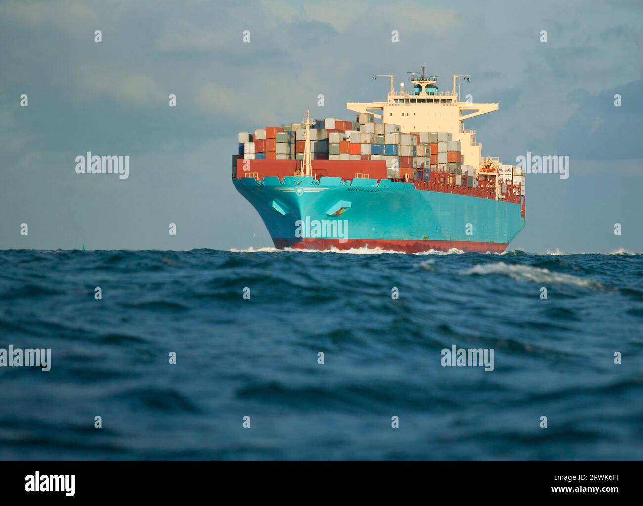 Container ship indian ocean hi-res stock photography and images - Alamy