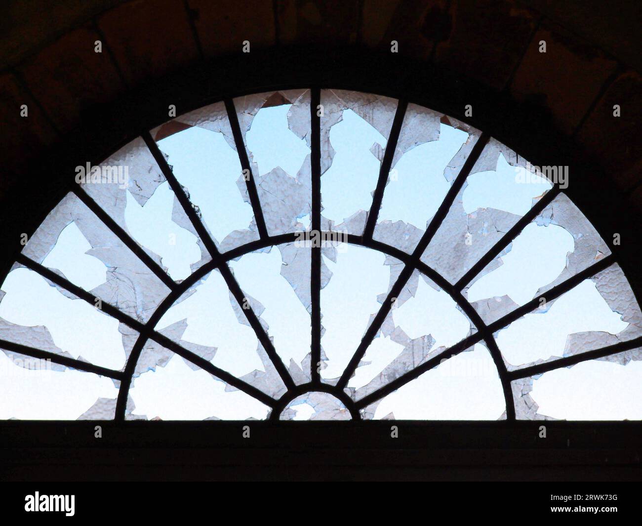 Semicircular hi-res stock photography and images - Alamy