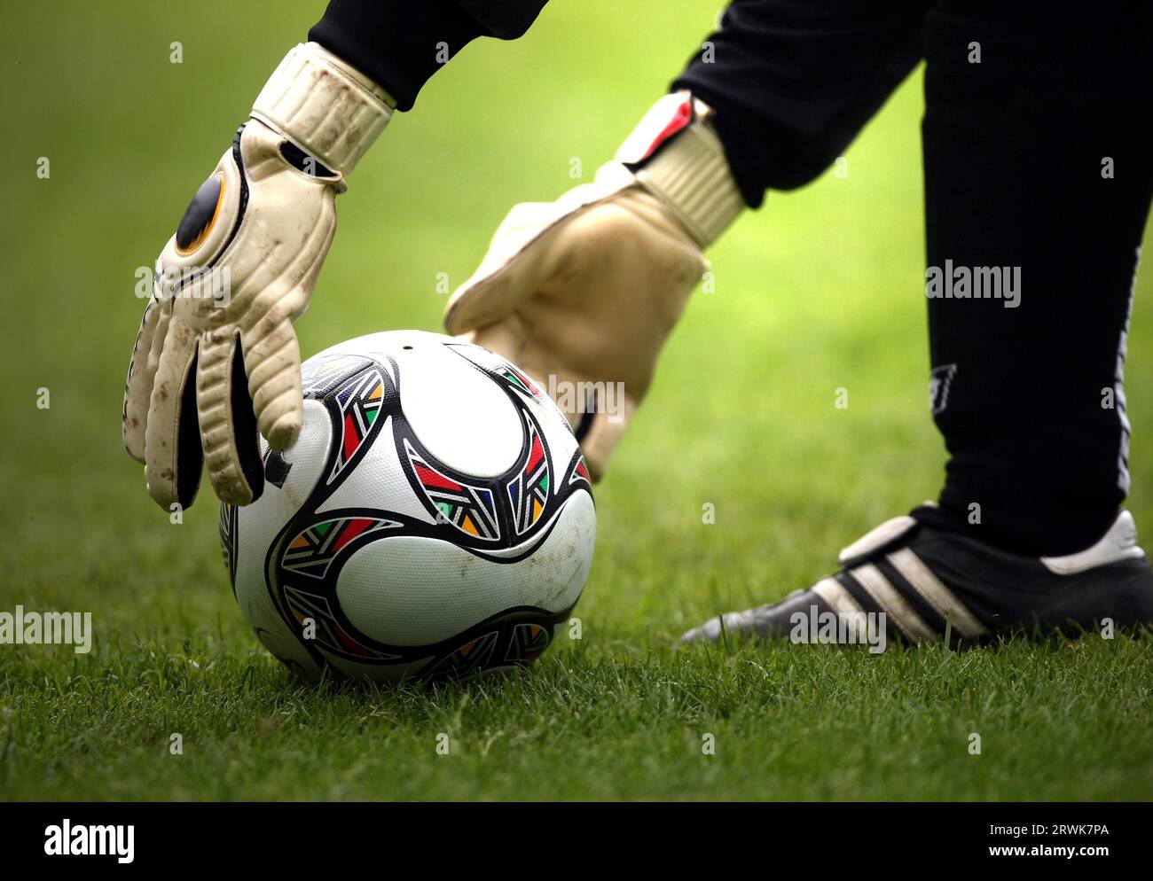 Match goalkeeper referee hi-res stock photography and images - Alamy