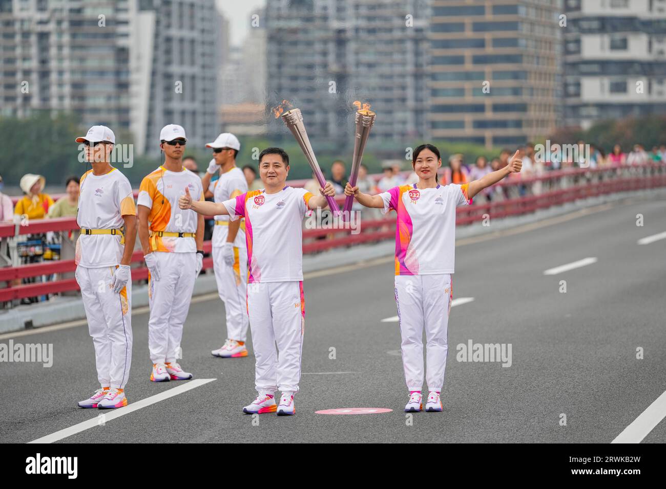 Hangzhou, China's Zhejiang Province. 20th Sep, 2023. Torch bearer Zhong ...