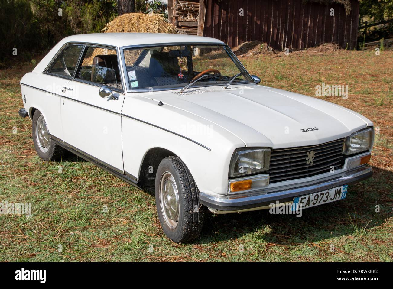 Bordeaux , France - 09 18 2023 : peugeot 304 coupe vintage sport retro ...