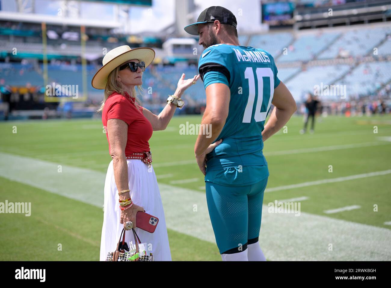 Tammy Reid, left, wife of Kansas City Chiefs head coach Andy Reid ...