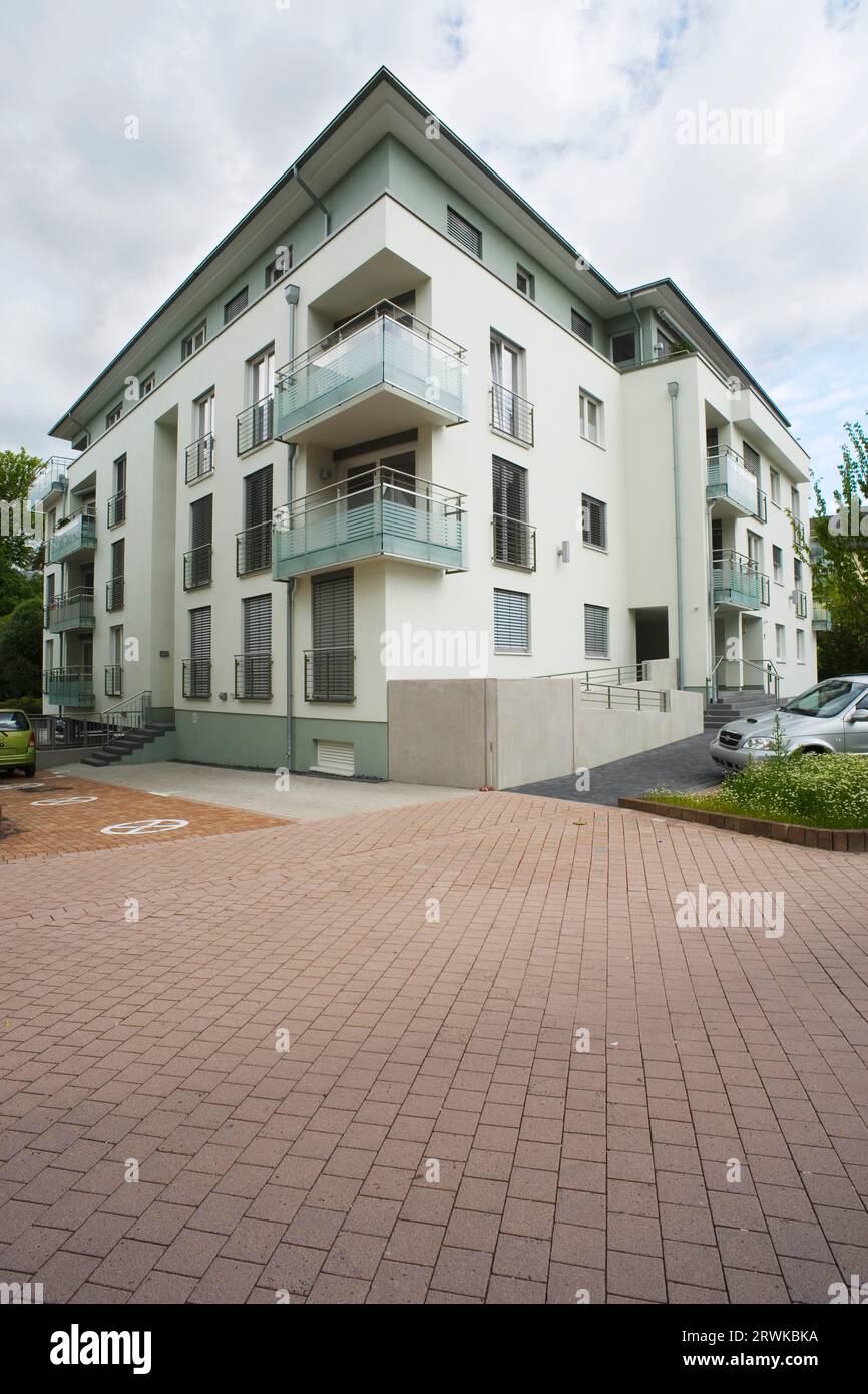 Sony style hi-res stock photography and images - Alamy