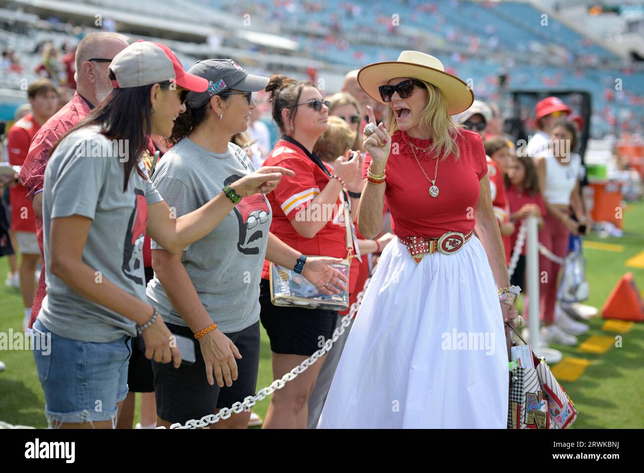 Tammy Reid, right, wife of Kansas City Chiefs head coach Andy Reid ...