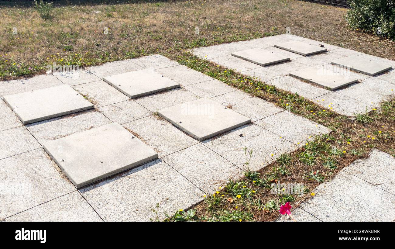 Empty cemetery ground location for cremation urns Stock Photo - Alamy