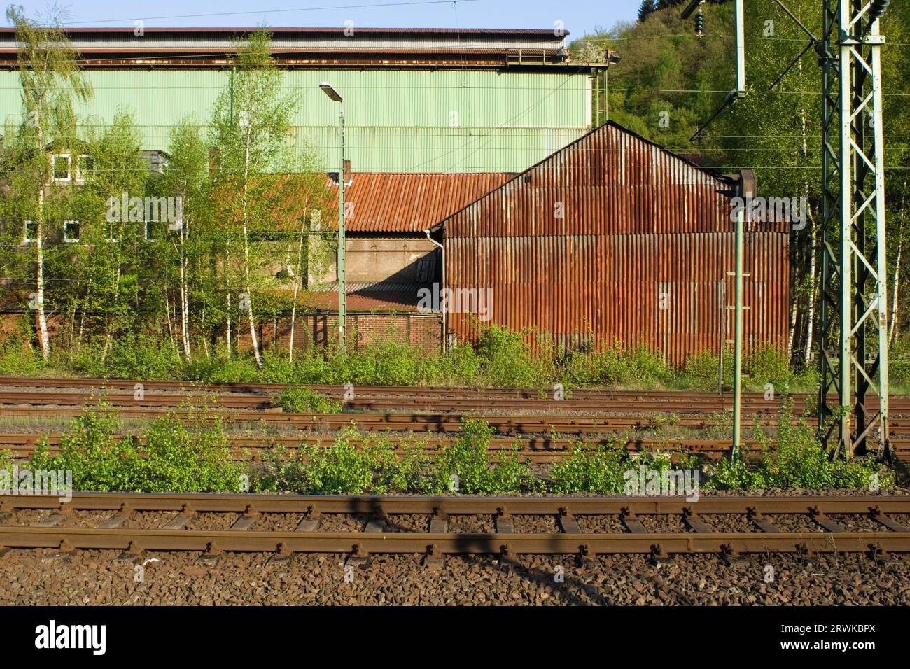Metal corrugated building hi-res stock photography and images - Alamy