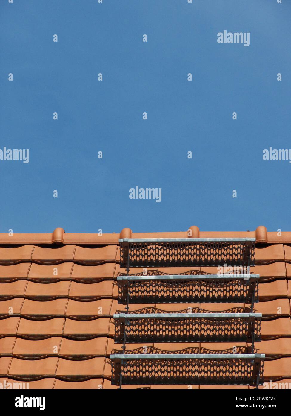 Metal roof tile hi-res stock photography and images - Alamy