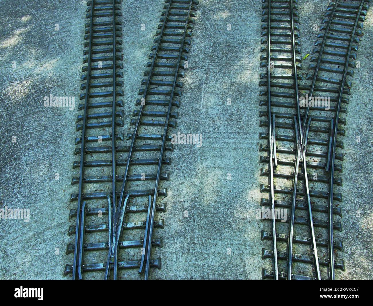 Four track railway hi-res stock photography and images - Alamy