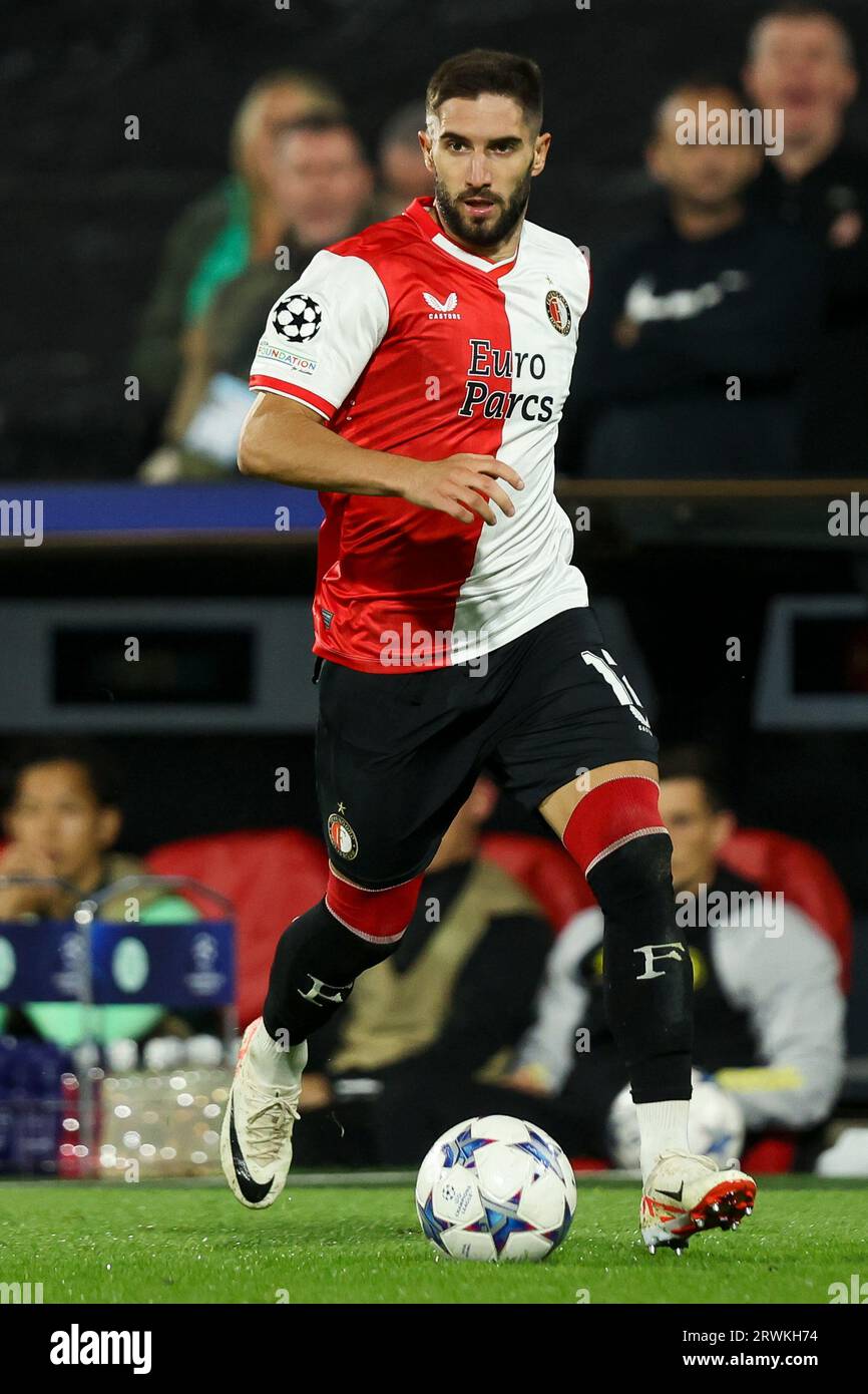 Luka ivanusec controls the ball hi-res stock photography and images - Alamy