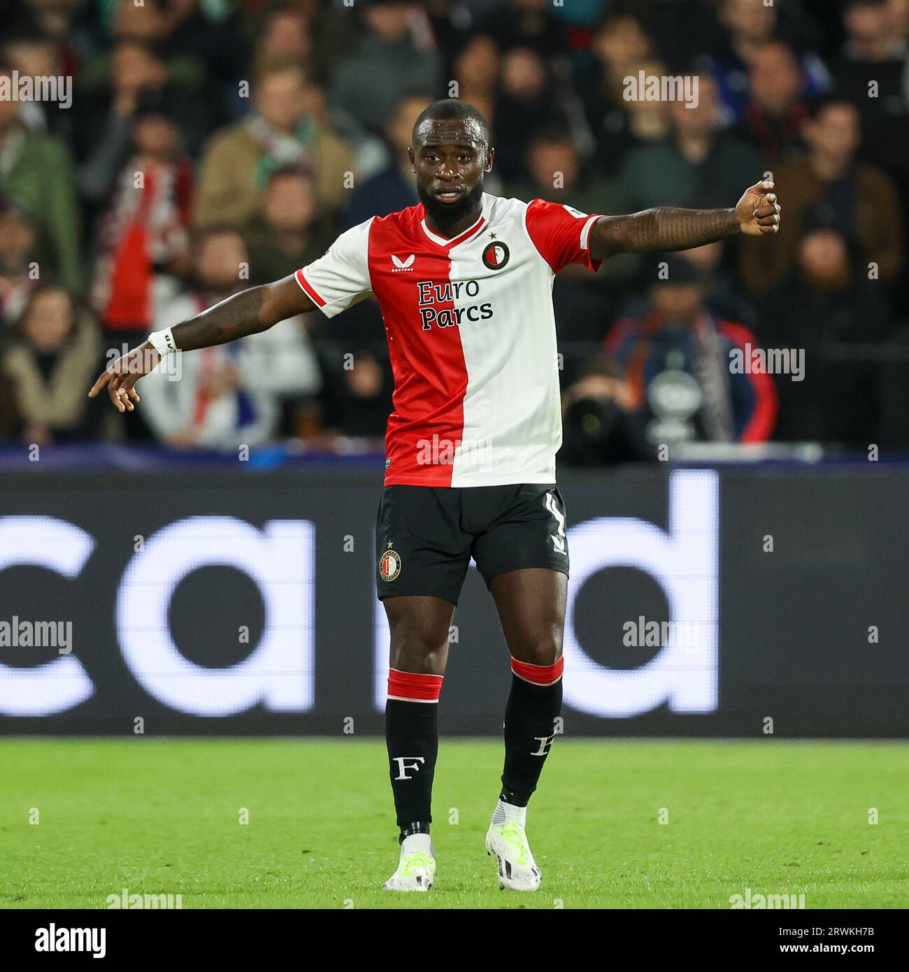 ROTTERDAM, NETHERLANDS - SEPTEMBER 19: Lutsharel Geertruida (Feyenoord ...
