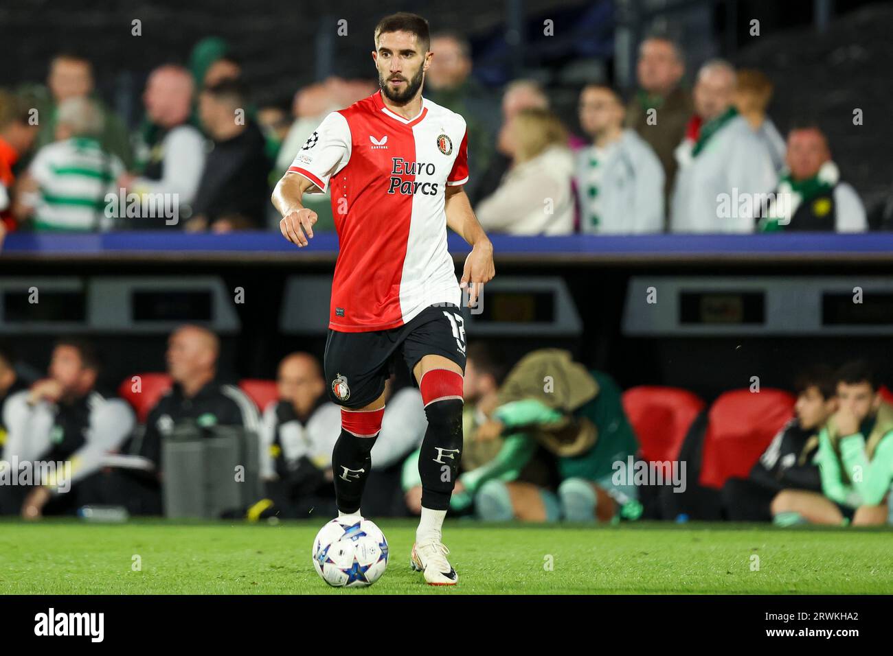 Luka ivanusec controls the ball hi-res stock photography and images - Alamy