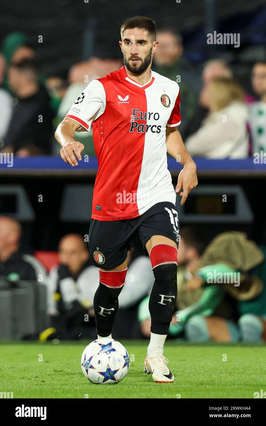 Luka ivanusec controls the ball hi-res stock photography and images - Alamy