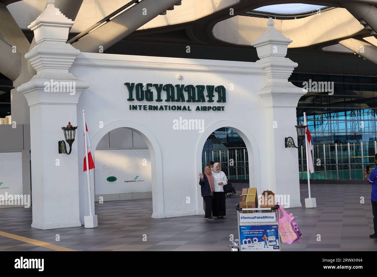 Yogyakarta airport terminal hi-res stock photography and images - Alamy