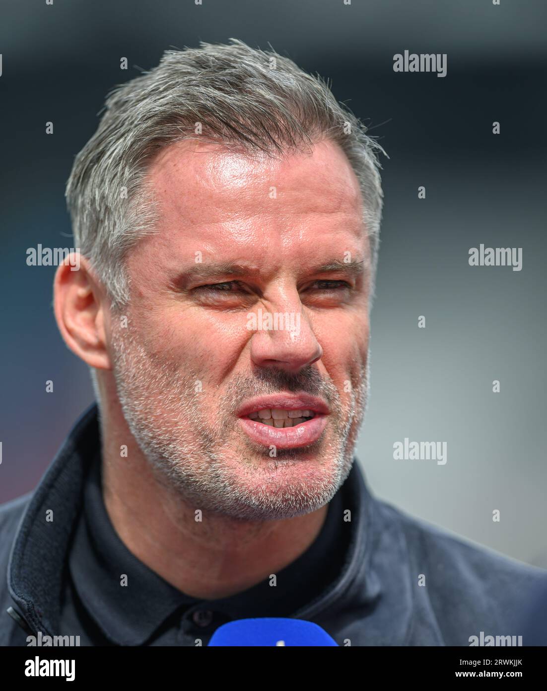 Jamie carragher sky sports hi-res stock photography and images - Alamy