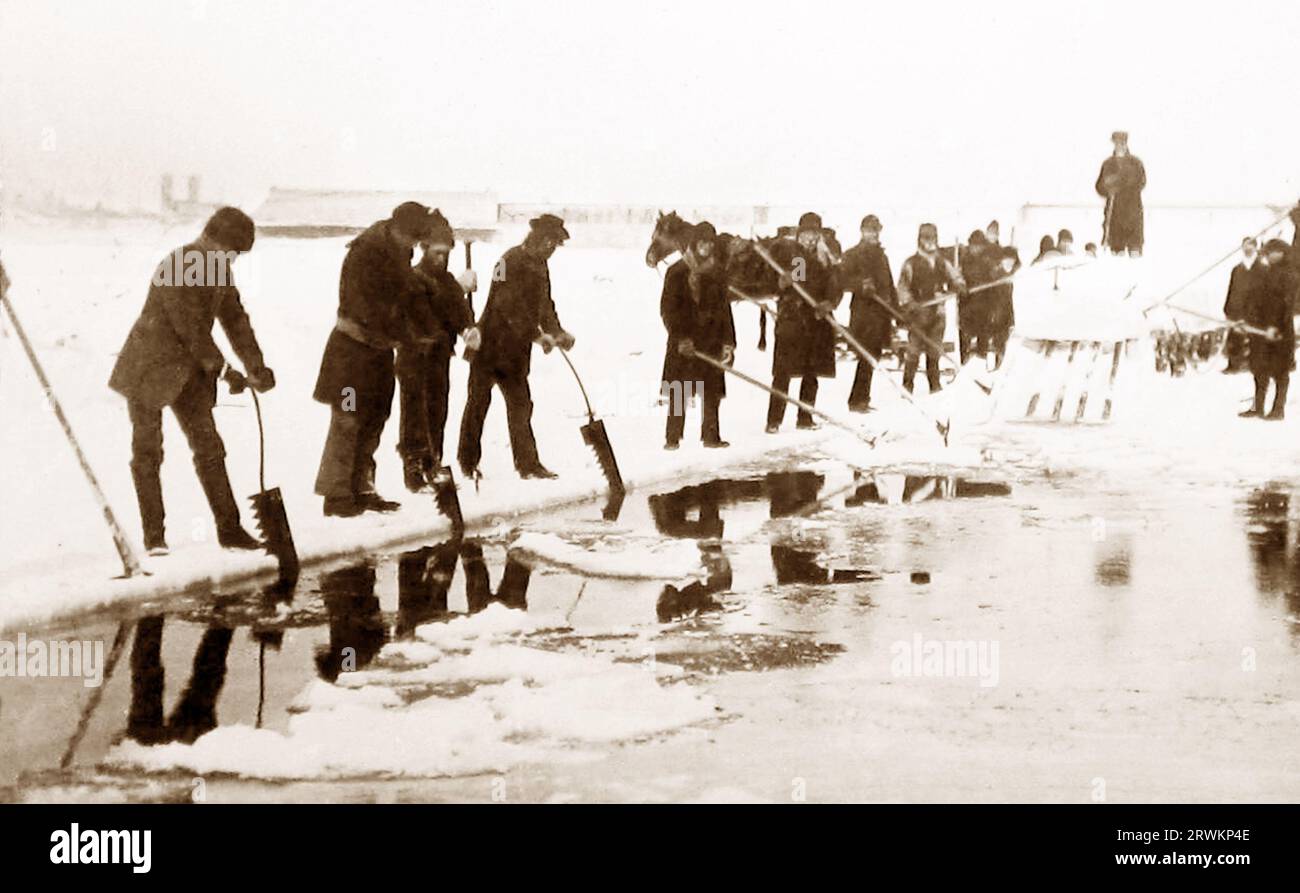 Vintage blocks hi-res stock photography and images - Alamy