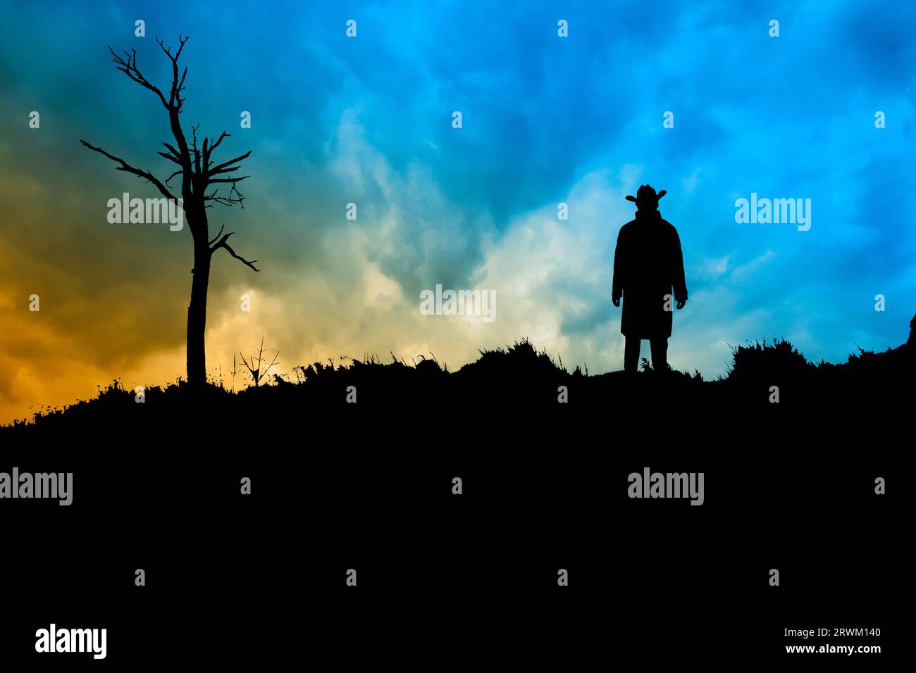 Dead cowboy hi-res stock photography and images - Alamy