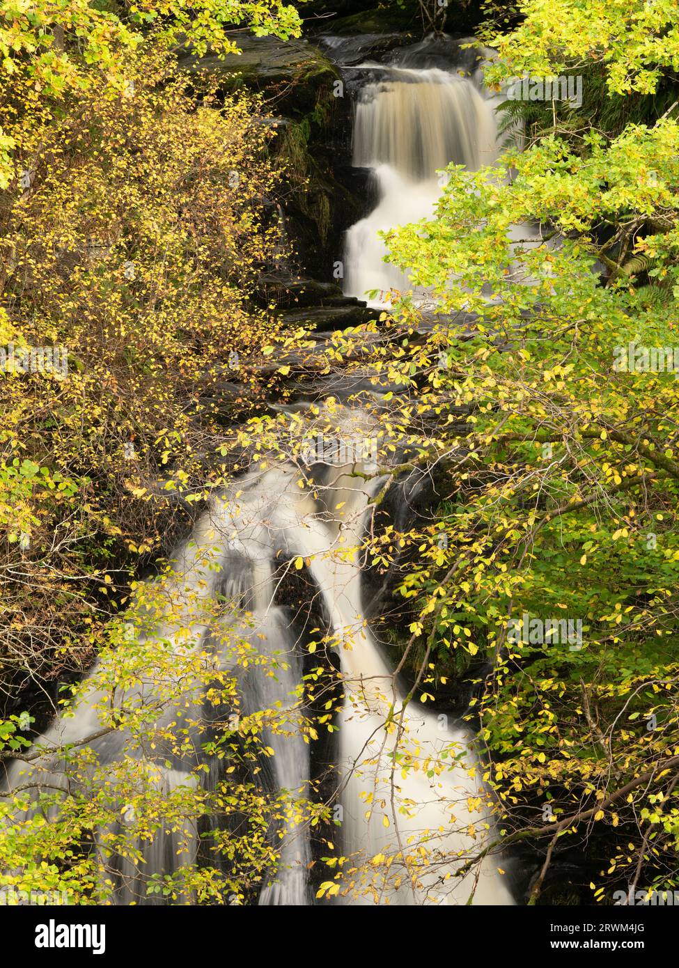Black spout waterfall hi-res stock photography and images - Alamy