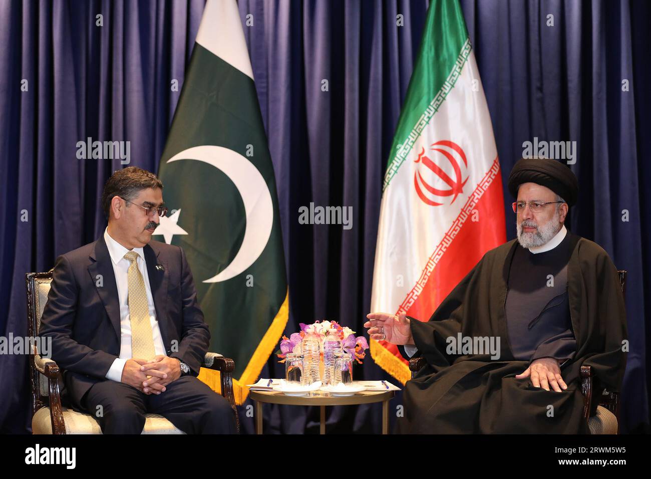 New York, USA. 19th Sep, 2023. Iranian President EBRAHIM RAISI (R ...