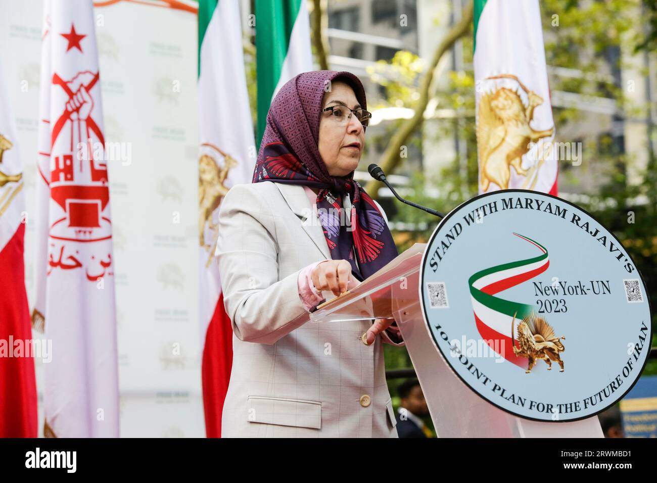 Soona samsami hi-res stock photography and images - Alamy