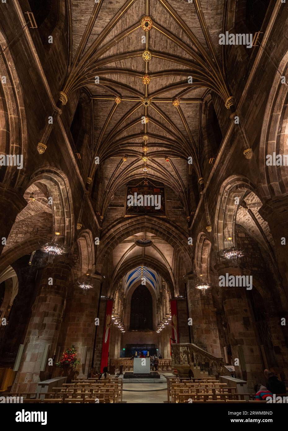 The Interior of St Giles Cathedral (High Kirk) with its scenic ...