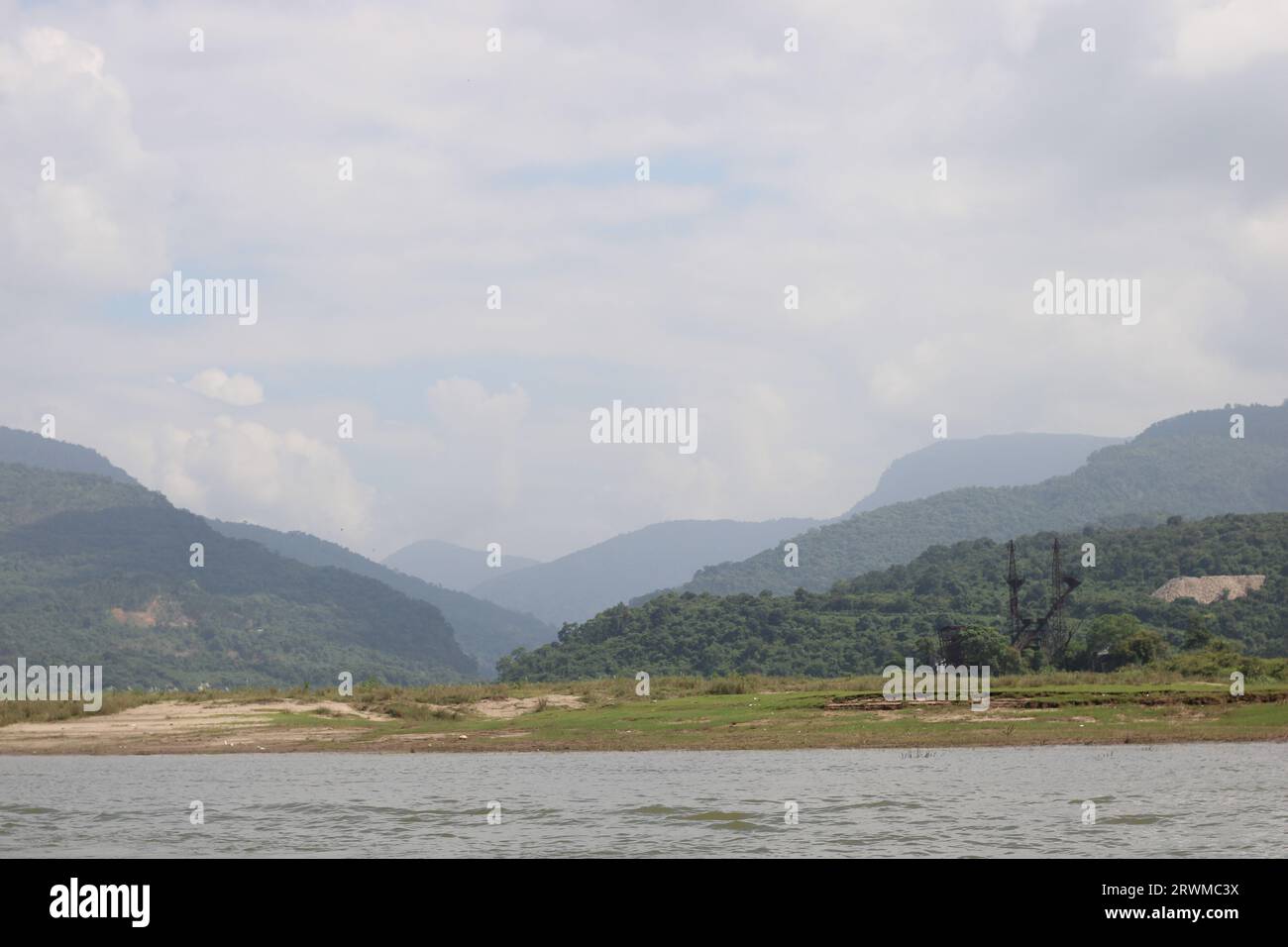 Beautiful green mountain hi-res stock photography and images - Alamy